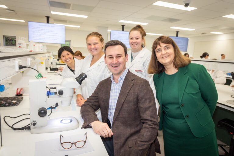 Griffith ‘Superlabs’ boost hands-on teaching and research - Griffith News